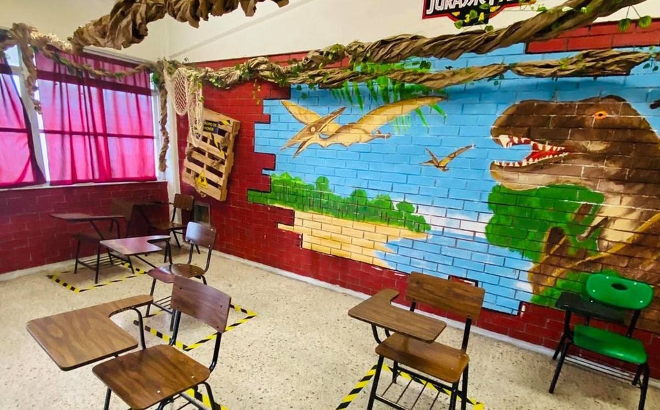 El "Profe chido" que transformó el salón en set de Jurassic Park ...